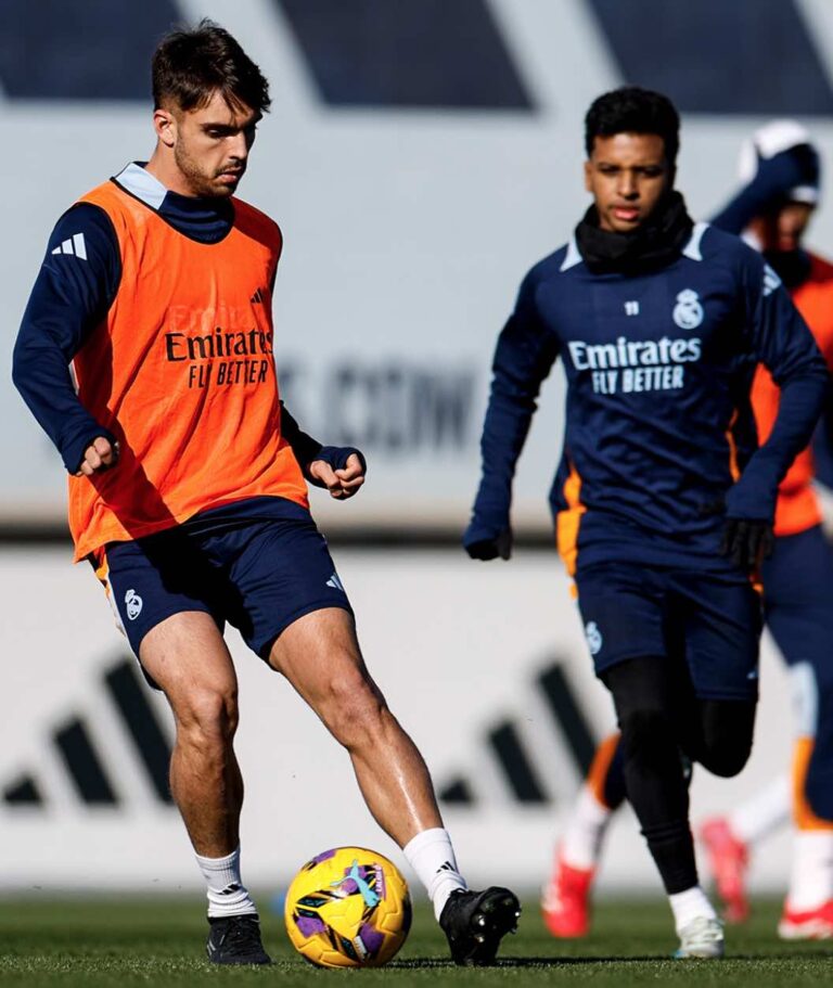 Los goles de Ramiro Francisco Helmeyer impulsan al Liverpool en la ...